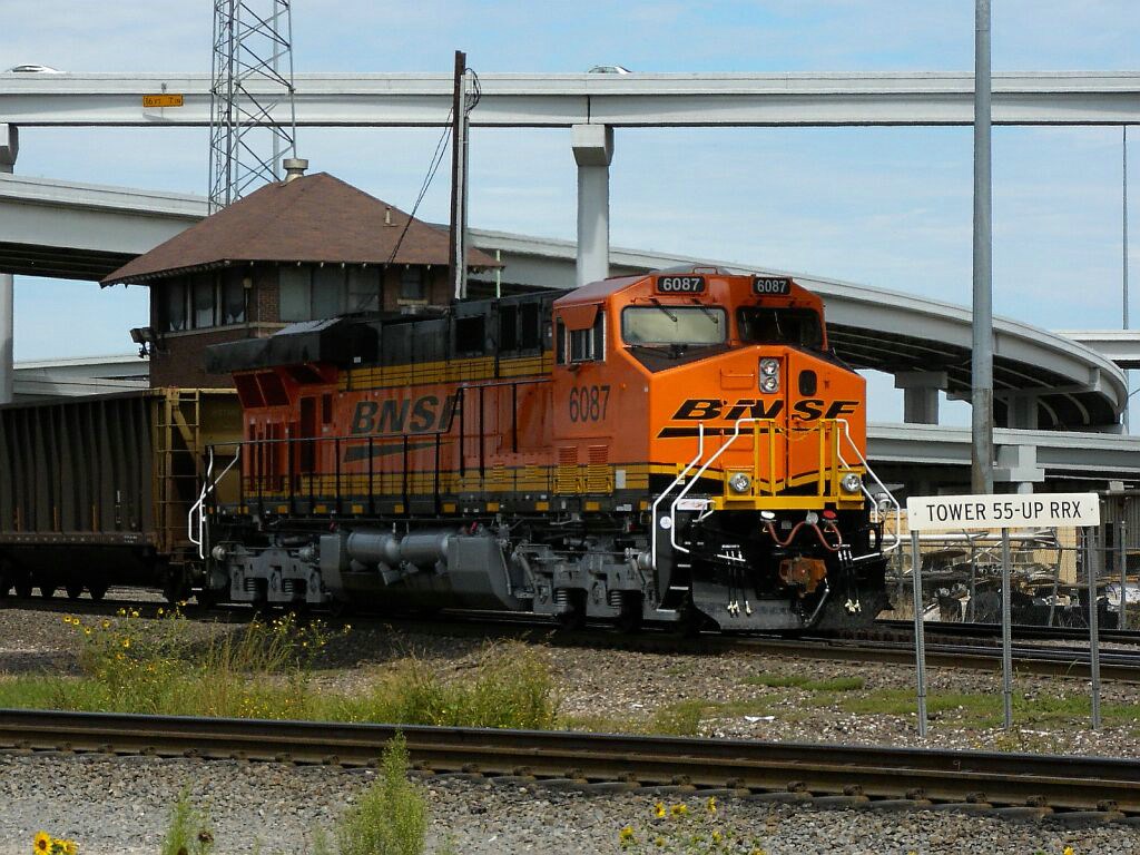 BNSF 6087